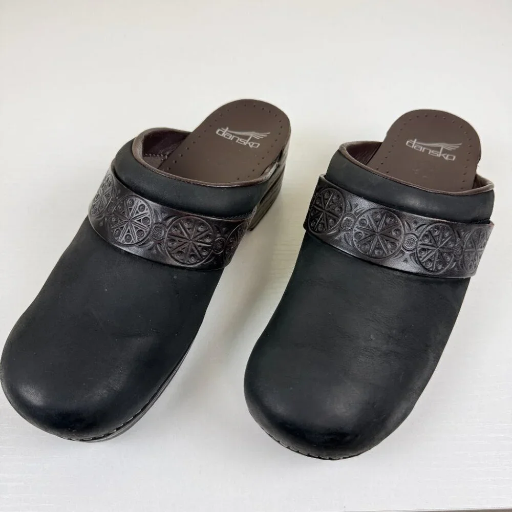 Dansko | Shoes | Euc Dansko Sandra Black Burnished Clog | Poshmark